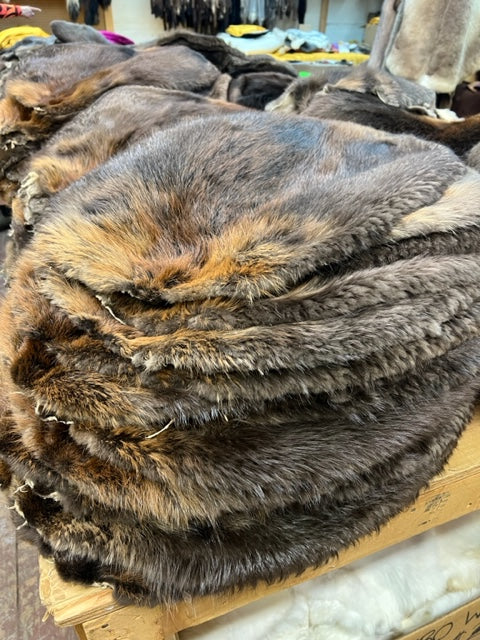 Beaver Fur Pelts – Bill Worb Furs Inc.