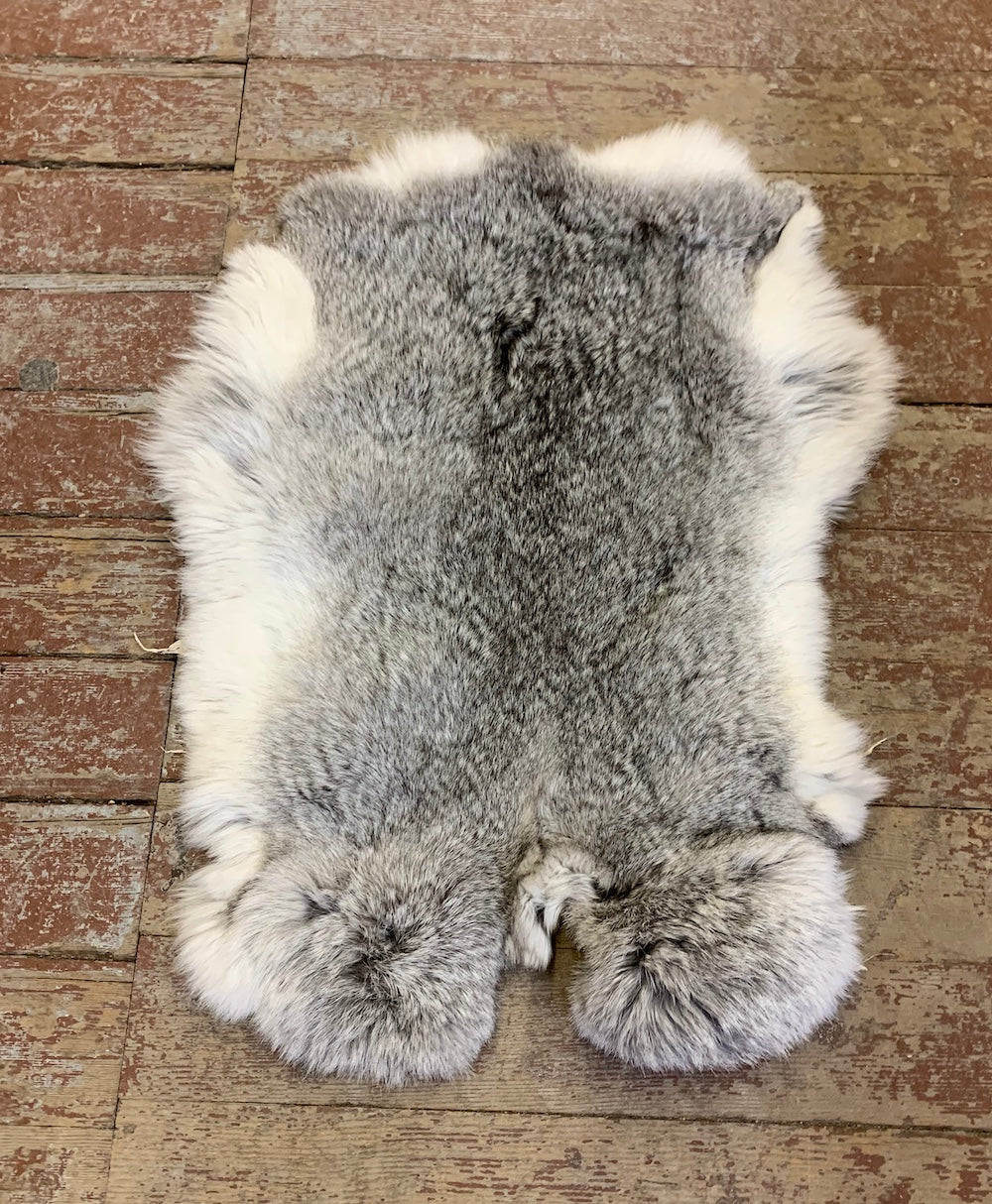 Rabbit Fur Pelts – Bill Worb Furs Inc.