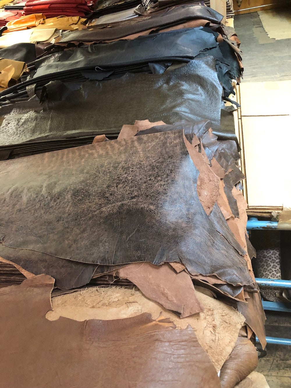Antique & Ribby Polished Lambskin Leather – Bill Worb Furs Inc.